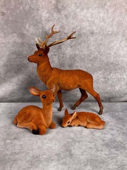Set of vintage flocked deer - NGW Auctions
