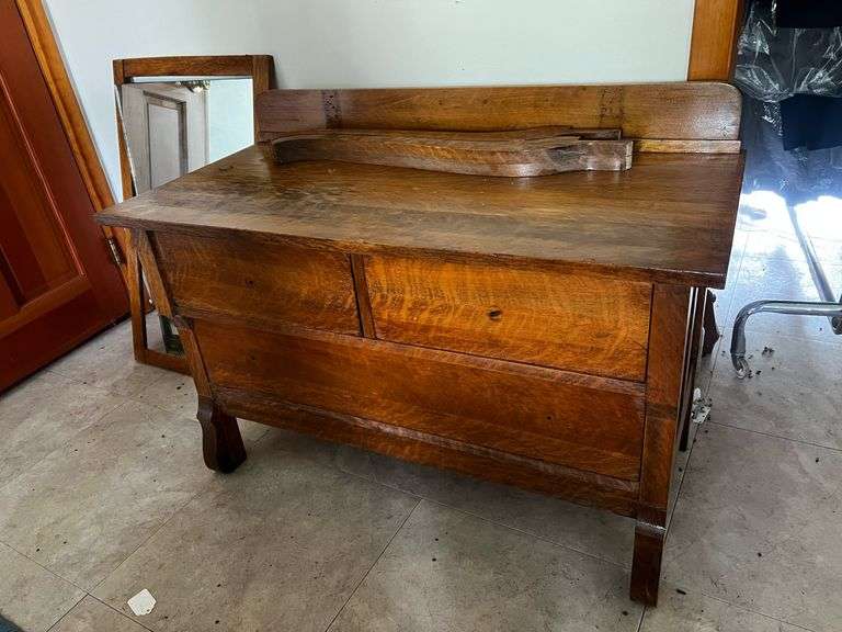 Antique oak wash stand - NGW Auctions