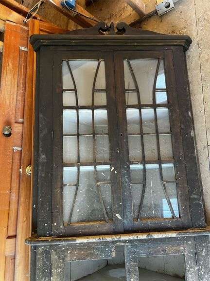 Damaged antique corner cabinet - NGW Auctions