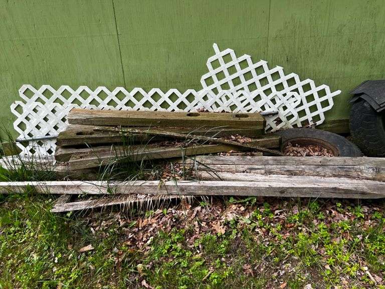 Split rail fence posts, rails and more - NGW Auctions