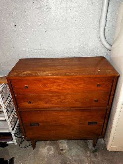 MCM 4 drawer chest - NGW Auctions