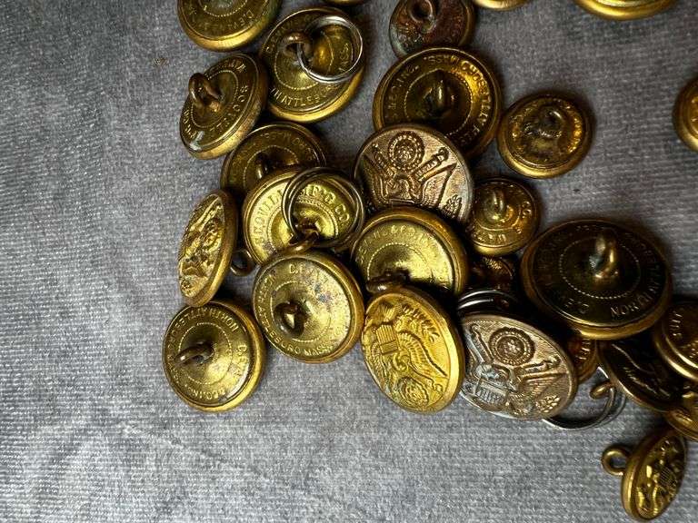 Large assortment of military buttons - NGW Auctions