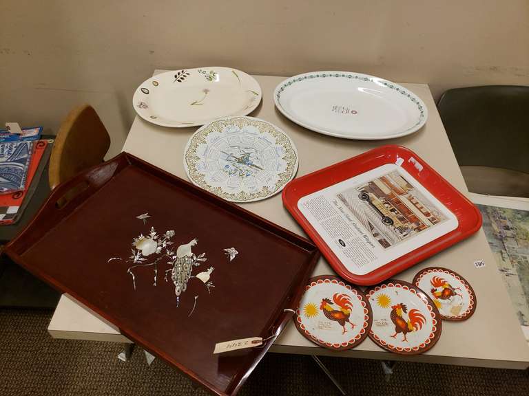 Platters, trays and tin plates - Northern Kentucky Auction, LLC