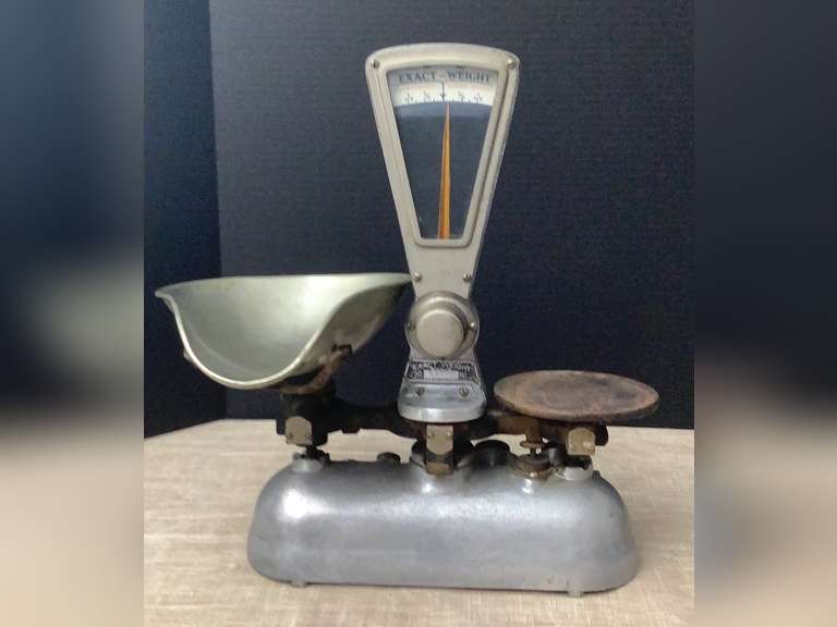 Exact Weight Scale with weights and tray. - Northern Kentucky Auction, LLC