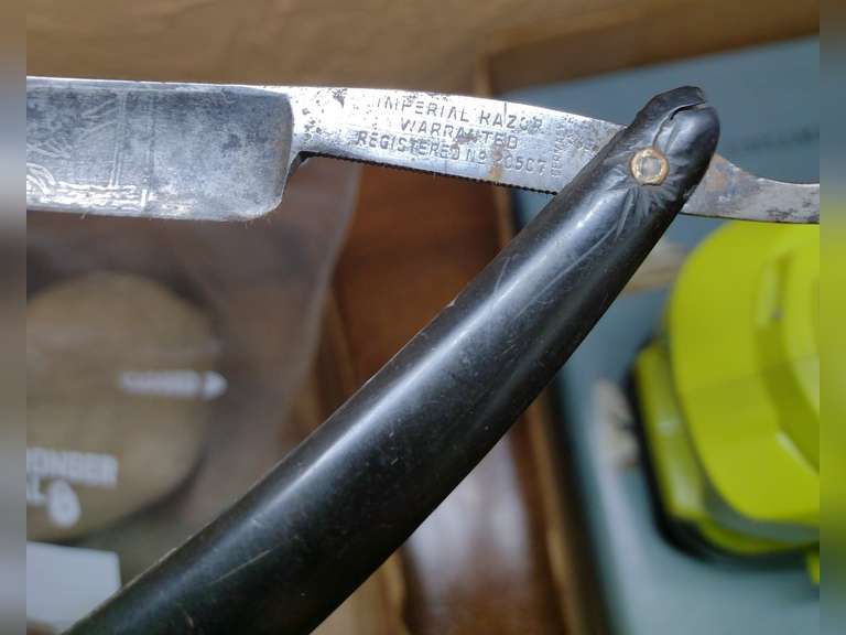 Imperial straight razor, no box. - Northern Kentucky Auction, LLC