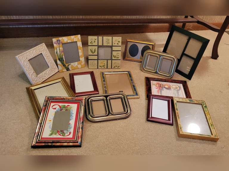 Assorted Photo Frames - Northern Kentucky Auction, LLC