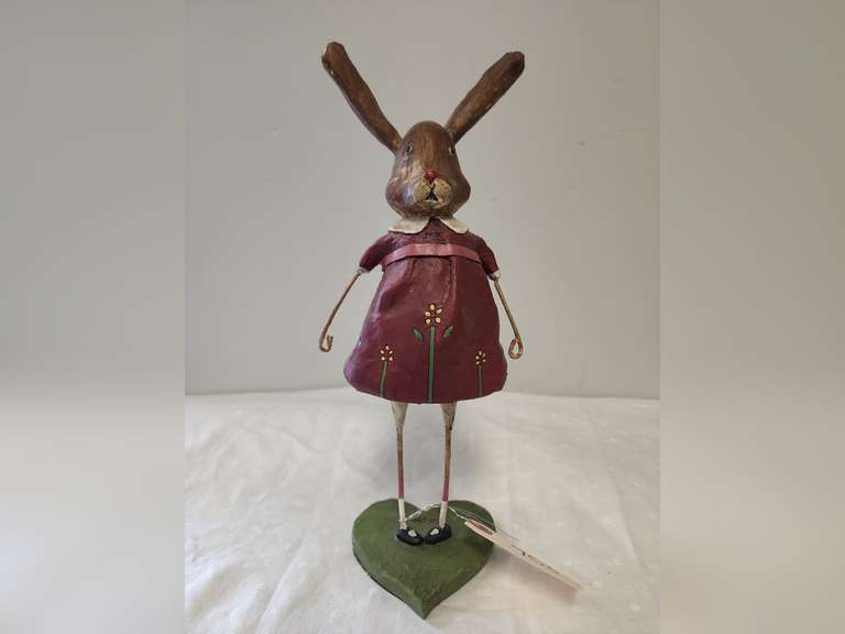 Lori Mitchell bunny figurine - Northern Kentucky Auction, LLC