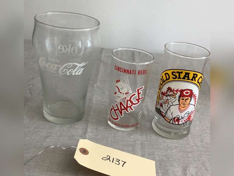 32 oz. Coca-Cola glass, Cincinnati Reds Charge glass and Gold Star Pete ...