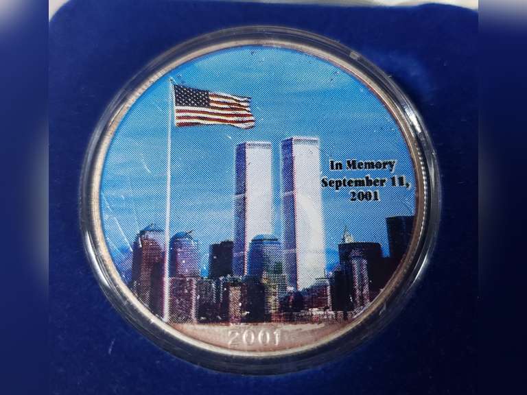 Sept 11 2001 full color dollar coin - Northern Kentucky Auction, LLC