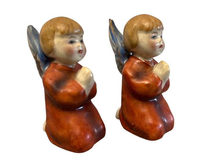 Hummel- small kneeling Angles , Germany - Northern Kentucky Auction, LLC