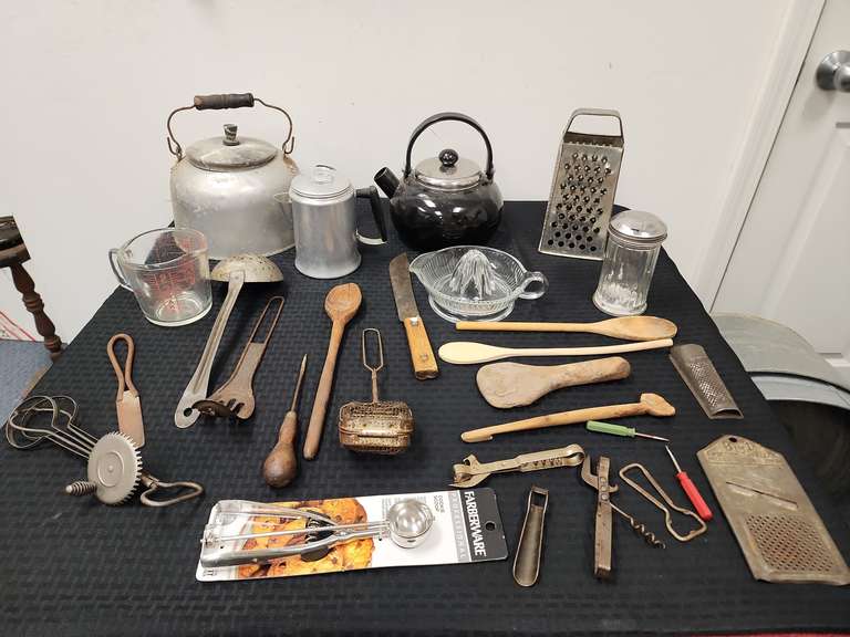 Assorted kitchen items - teapots, glass juicer and more - Northern ...