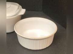 Corning Ware bakers. 9 3/4” x 2 inch Baker, 3 quart baker and 1.6 L ...