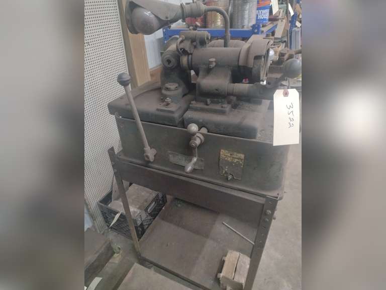 Valve grinding machine and cart. Working - Northern Kentucky Auction, LLC