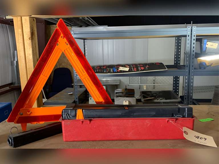 3- Safety triangles - Northern Kentucky Auction, LLC