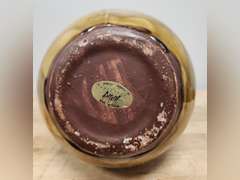 Ceramic two handle urn/vase - Northern Kentucky Auction, LLC