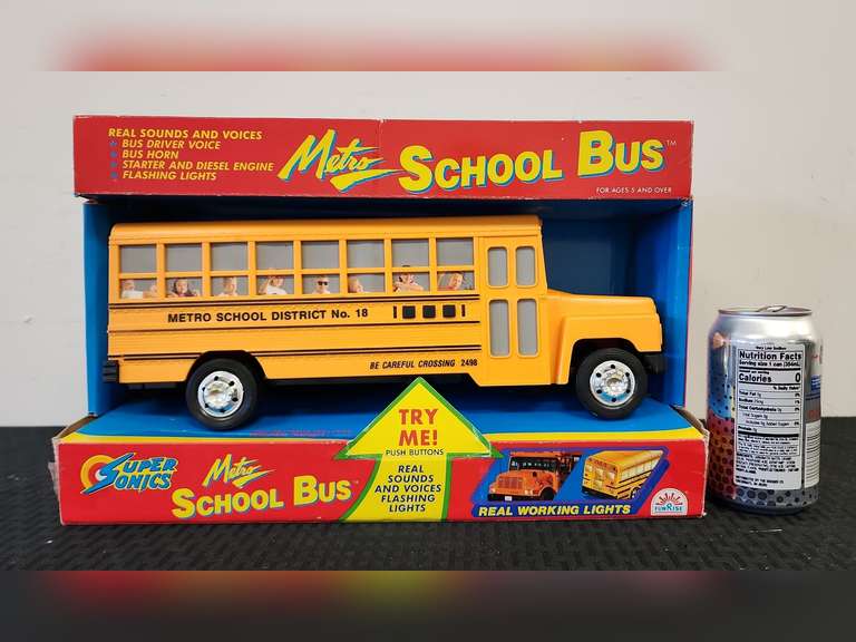 Metro school bus, new in package - Northern Kentucky Auction, LLC