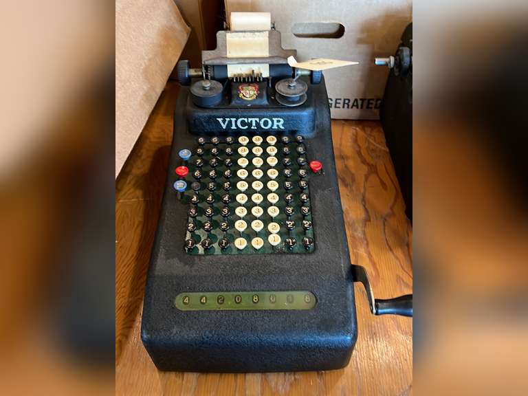 Vintage Victor adding machine. - Northern Kentucky Auction, LLC