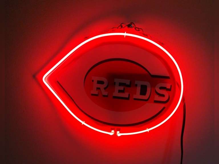 Cincinnati Reds Neon Sign, approximately 9"X13", working. - Northern ...