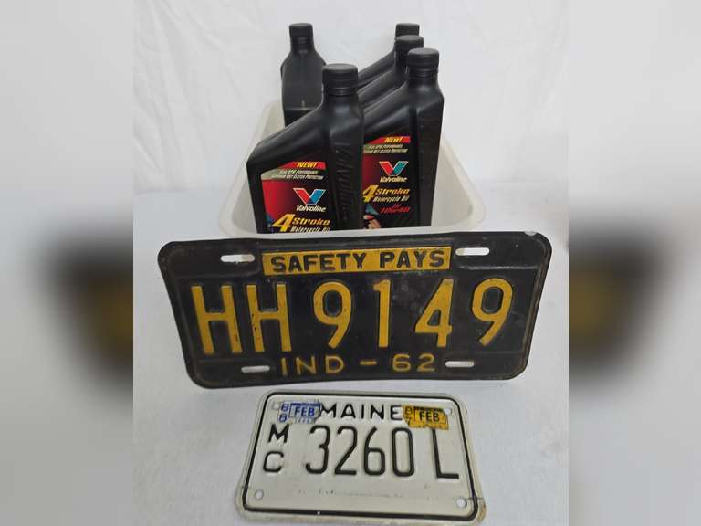 Motorcycle Oil and license plates - Northern Kentucky Auction, LLC