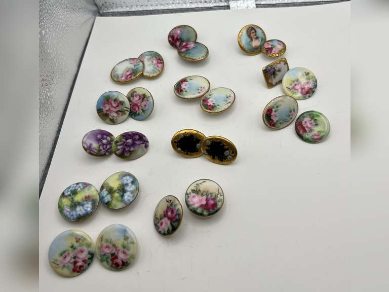 Vintage hand painted porcelain buttons. - Northern Kentucky Auction, LLC