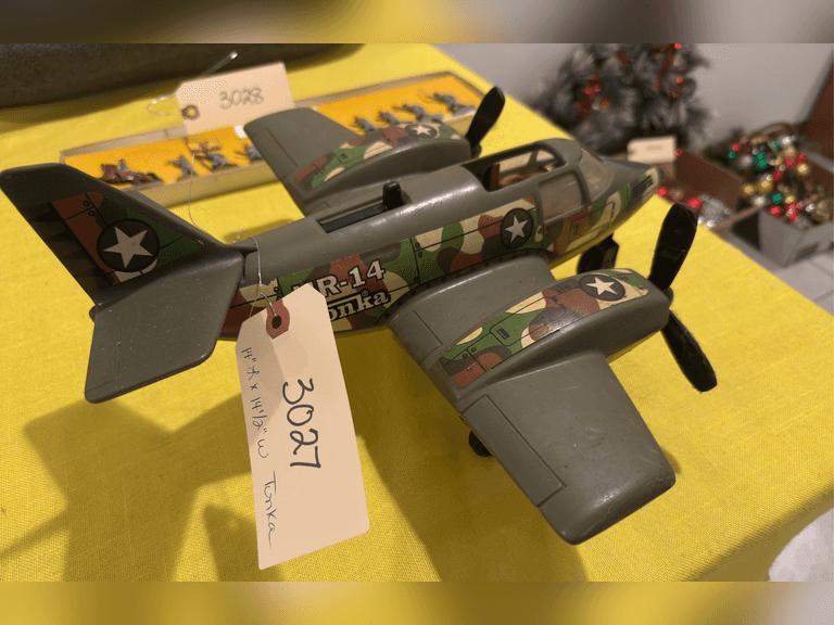 Tonka Toy plane - Northern Kentucky Auction, LLC