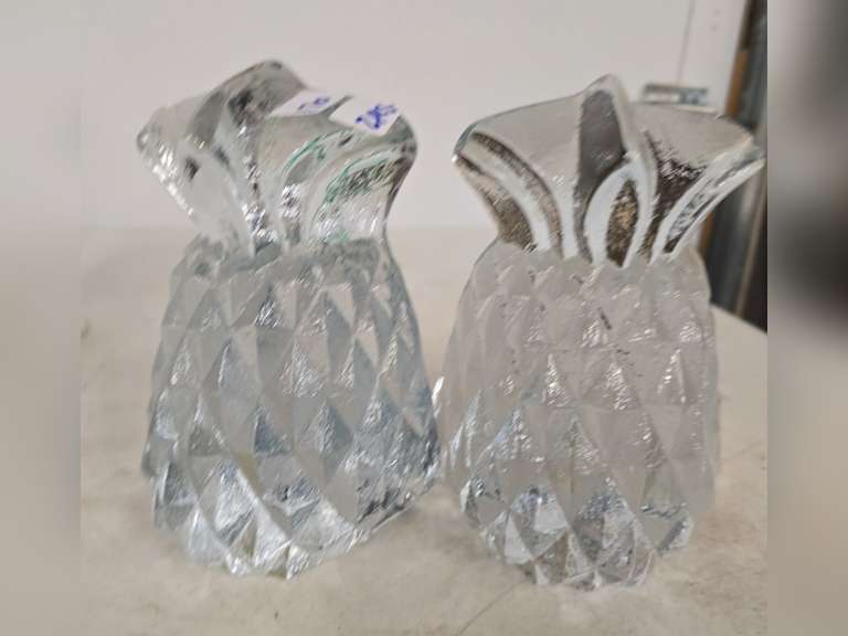 Blenko pineapple glass bookends - Northern Kentucky Auction, LLC