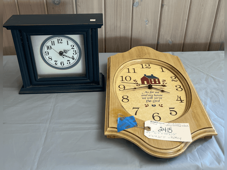 2 Battery operated clocks. See photos for dimensions. - Northern ...