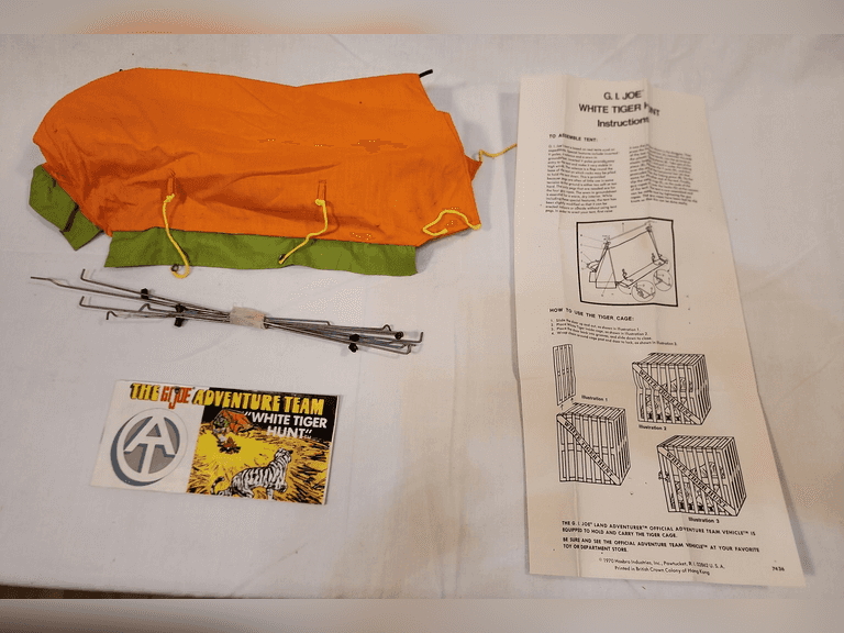 Hasbro GI Joe Adventure Team White Tiger Hunt tent and books only. No ...