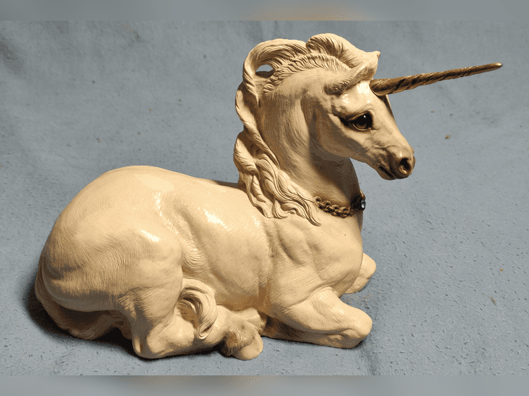 Windstone unicorn statue - Northern Kentucky Auction, LLC