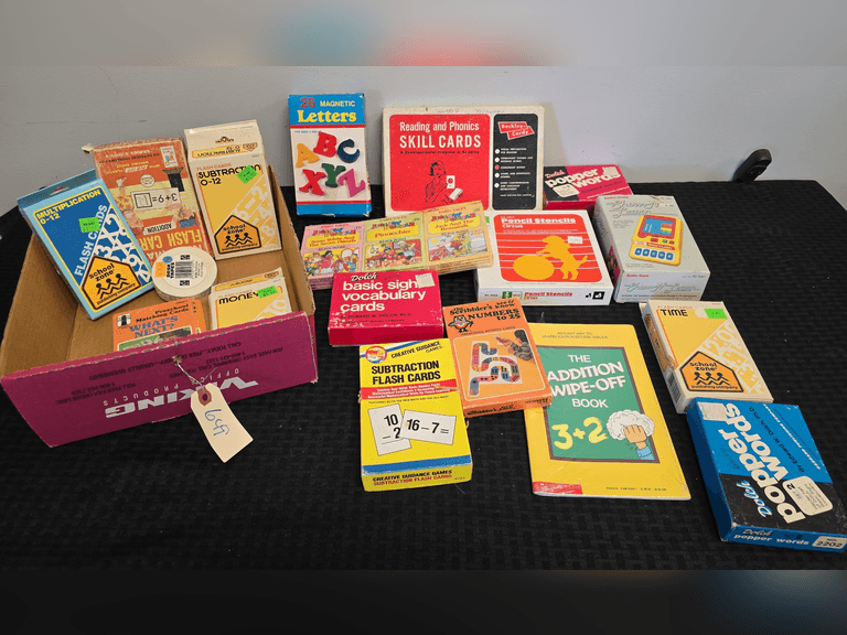 Vintage flashcards and games - Northern Kentucky Auction, LLC