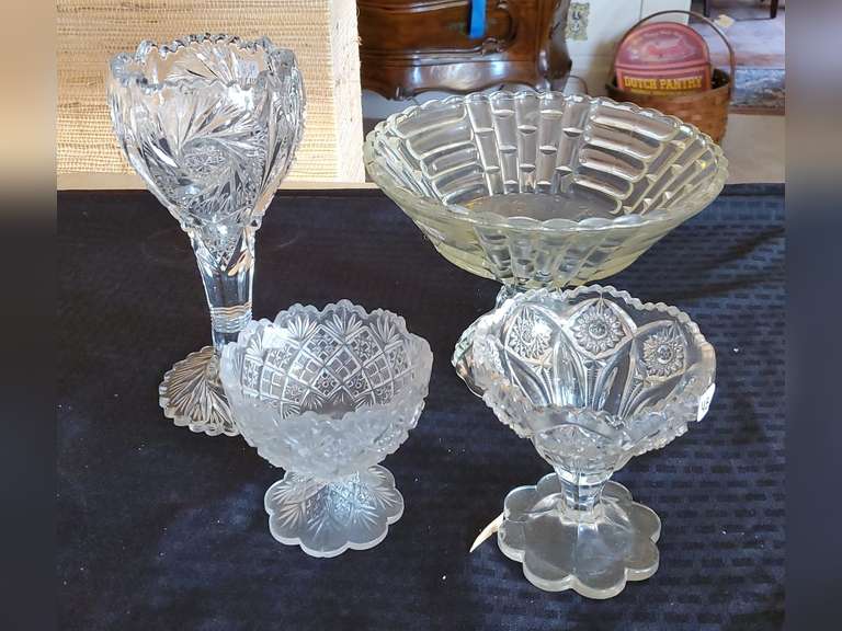 Assorted cut glass/pressed glass, 4 pcs - Northern Kentucky Auction, LLC