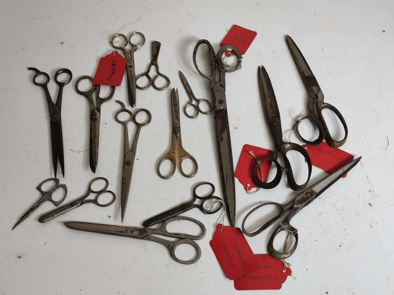 Scissors collection - Northern Kentucky Auction, LLC