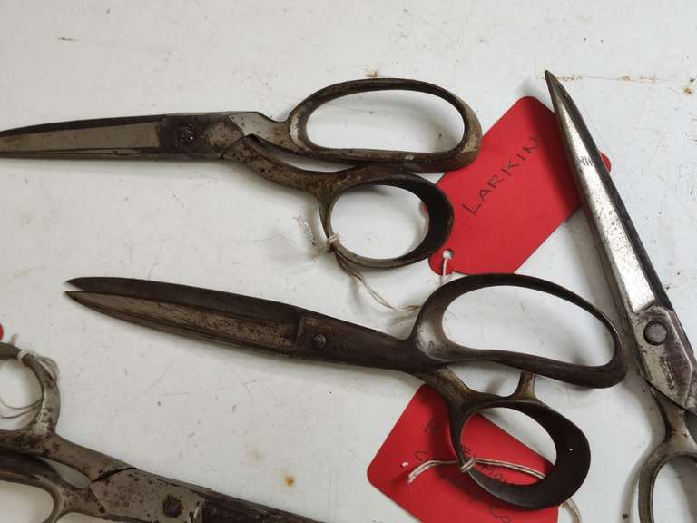 Scissors collection - Northern Kentucky Auction, LLC