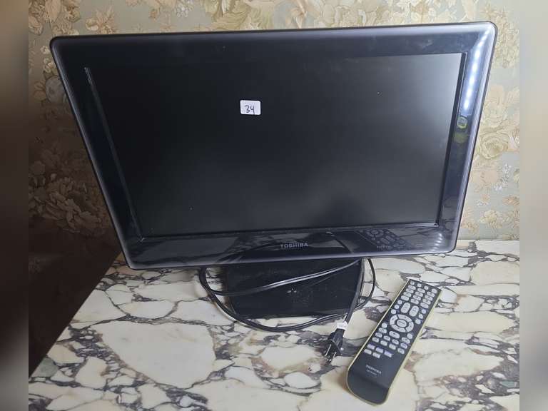18in Toshiba LCD TV/DVD combination with remote - Northern Kentucky ...