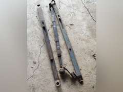 Tractor 3-point hitch lift bars - Northern Kentucky Auction, LLC
