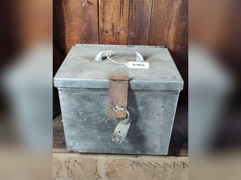 Stainless steel lock box-no key for lock - Northern Kentucky Auction, LLC