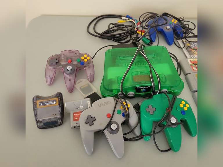 Nintendo 64 Gaming System with 4 Controllers and Games - See Photos ...