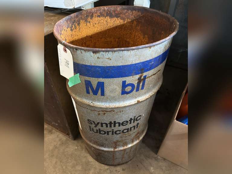 Mobil oil barrel - Northern Kentucky Auction, LLC