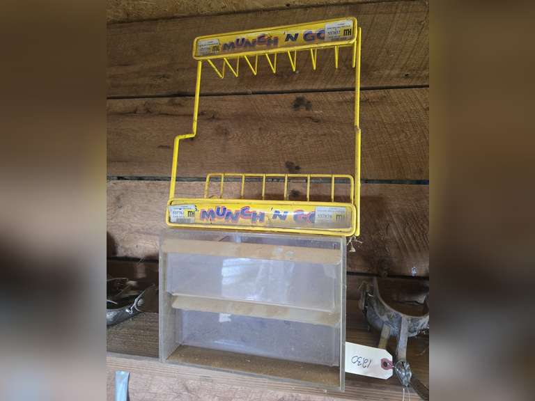 Munch and Go wire display rack and plastic storage bin - Northern ...
