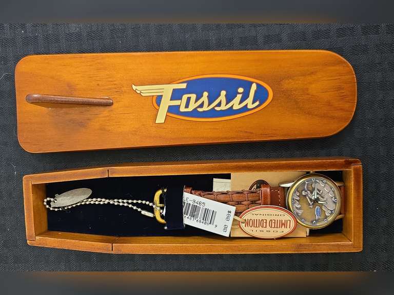 Fossil limited edition Surf Classics watch with chain. - Northern ...