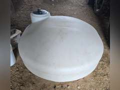 210 Gallon plastic water tank. - Northern Kentucky Auction, LLC