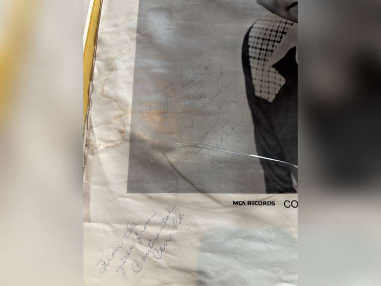 Signed Conway Twitty photo - Northern Kentucky Auction, LLC