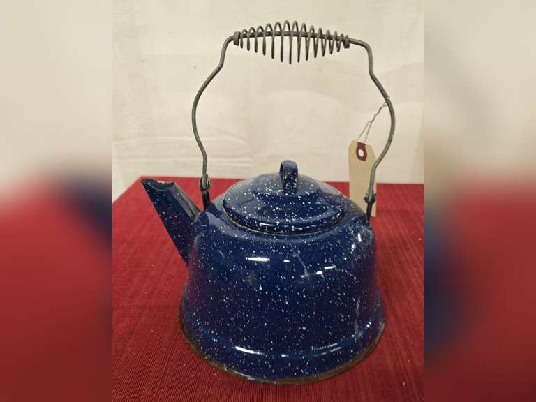 Enamelware tea kettle - Northern Kentucky Auction, LLC