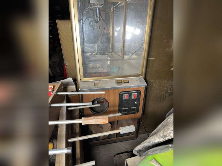 Gold Digger Claw Machine-Condition Unknown other than what you can see ...