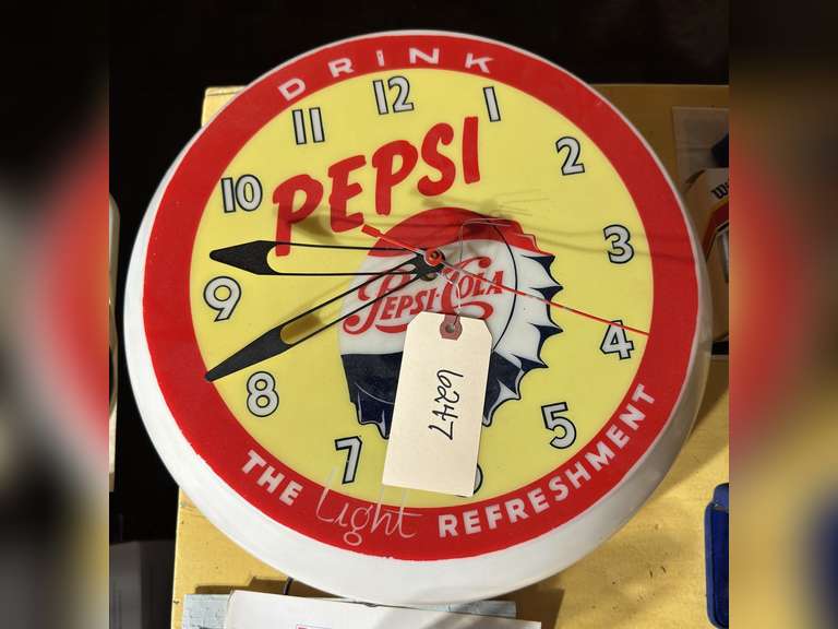 Pepsi Clock- did not test - Northern Kentucky Auction, LLC