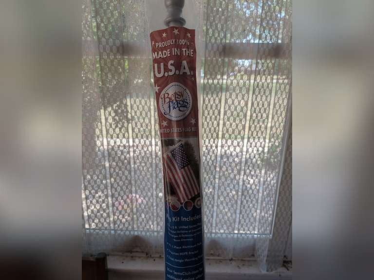 American flag display - Northern Kentucky Auction, LLC