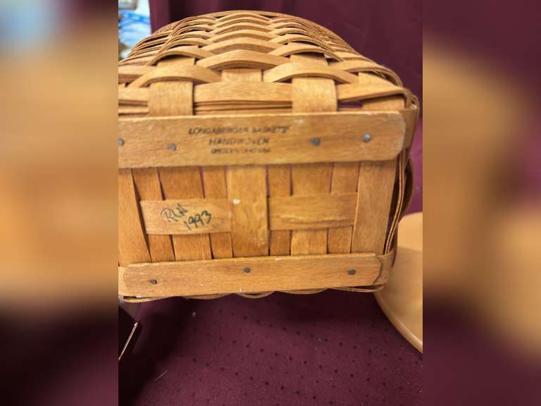 Longaberger Baskets (2) plus Round Lid - Northern Kentucky Auction, LLC