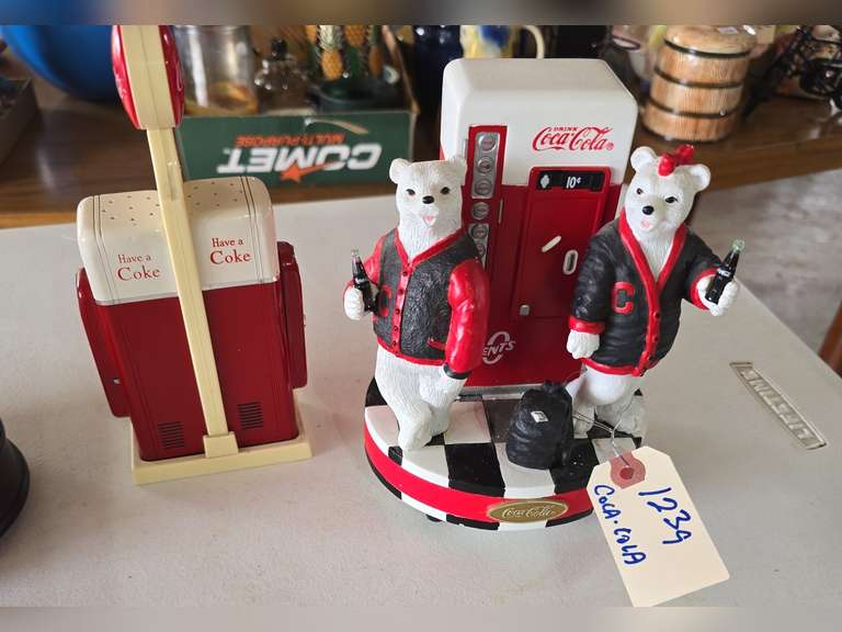 Coca-Cola collectibles, 2 music boxes - Northern Kentucky Auction, LLC