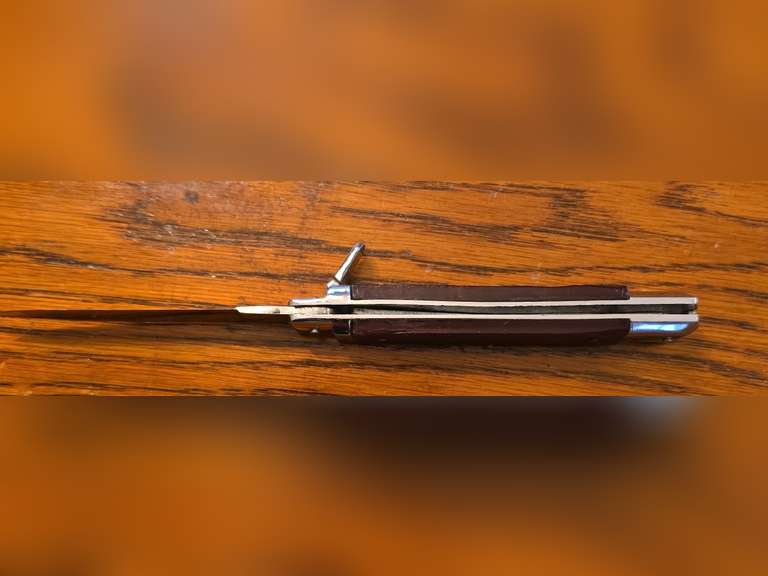 Pocket knife - Northern Kentucky Auction, LLC