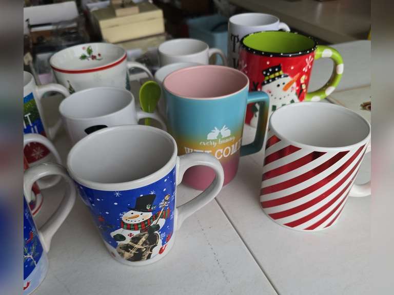 Assorted cups - Northern Kentucky Auction, LLC